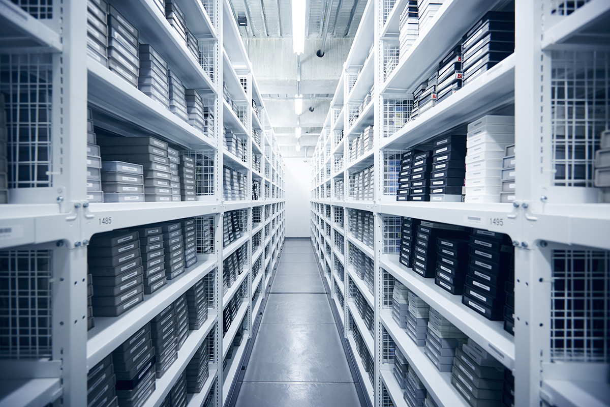 アニメ・漫画作品の原画保管のご紹介 | 寺田倉庫 Warehouse TERRADA